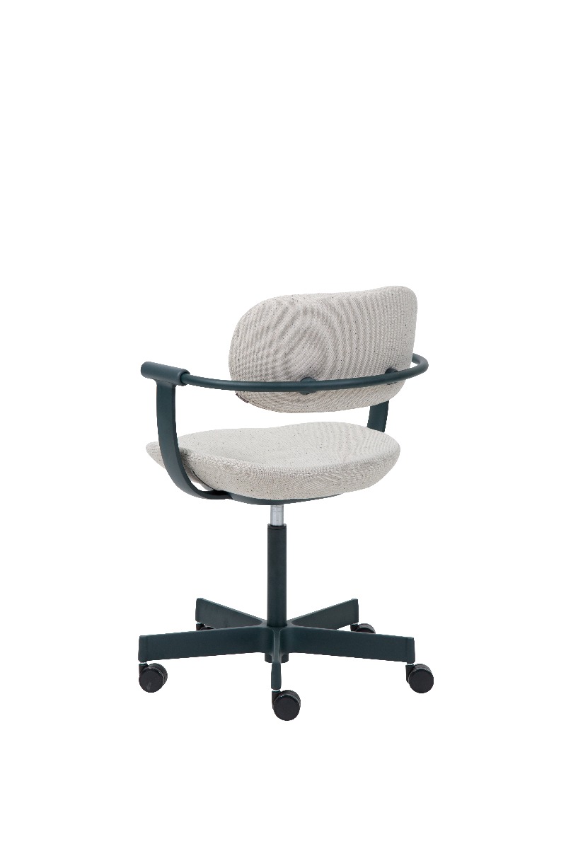 เก้าอี้ แบรนด์ ITOKI จากญี่ปุ่น รุ่น Vertebra03 ขาสีน้ำเงินอมเขียว 5 แฉก พร้อมล้อ เบาะและพนักพิง ...